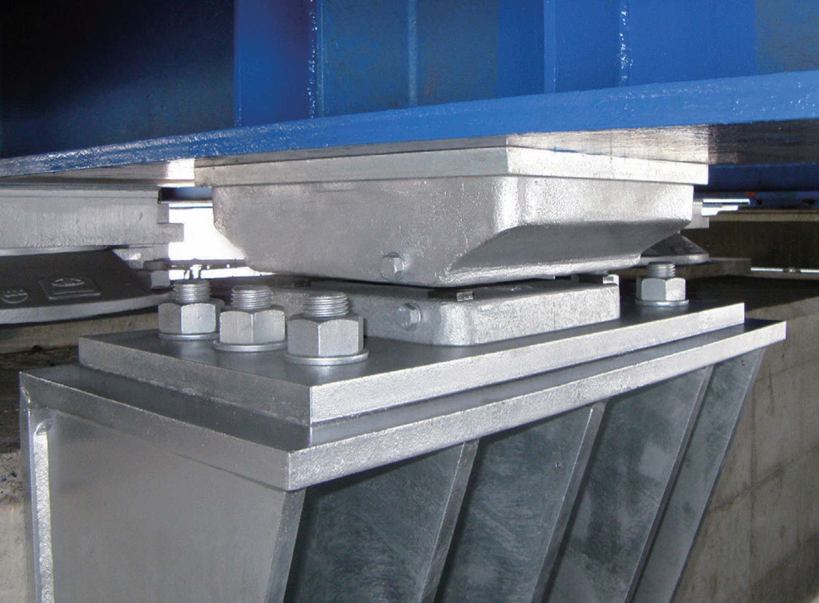 Shaken, not stirred - Bridge Design & Engineering (Bd & e)